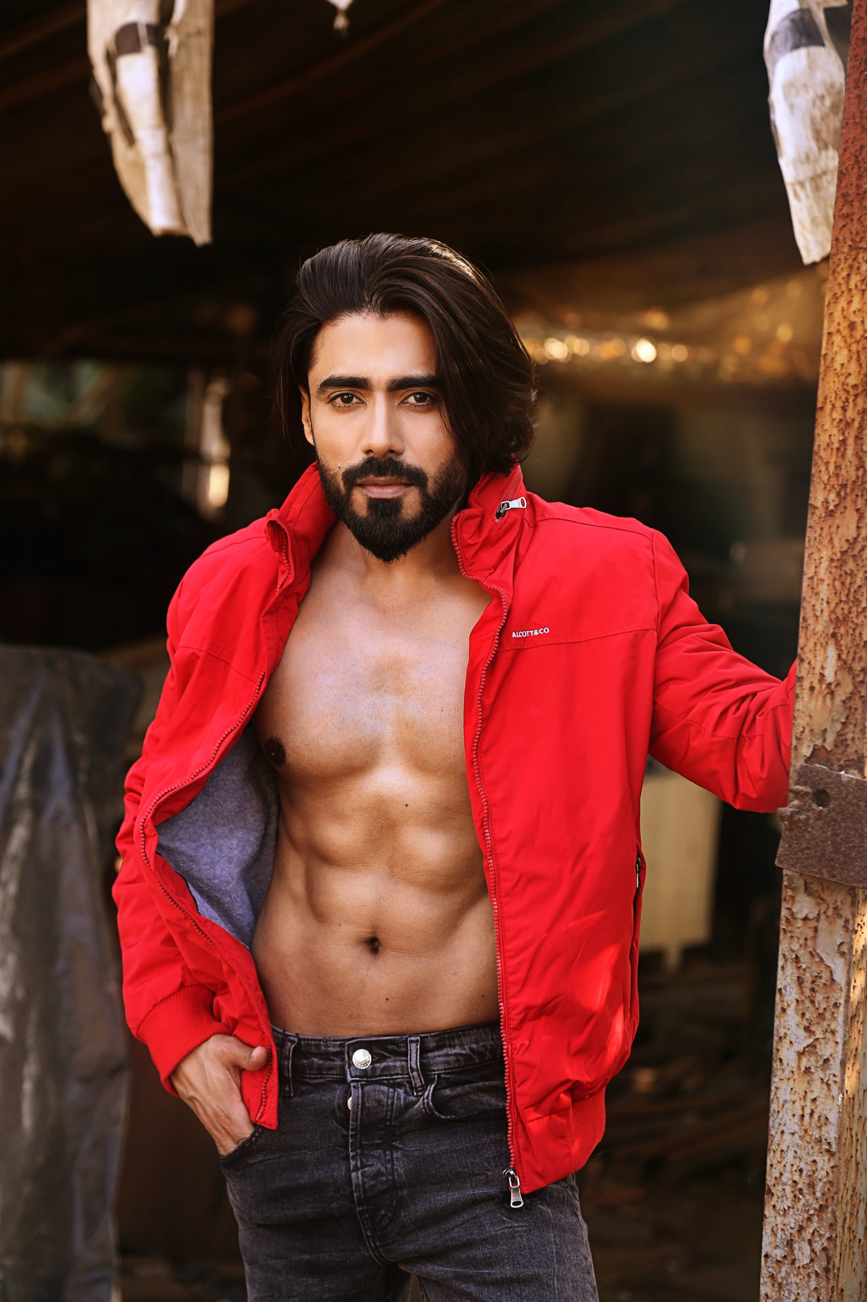 PRODUCER SHAHROZ ALI KHAN TURNED INTO A FITNESS MODEL AND IS SIMPLY IN ...